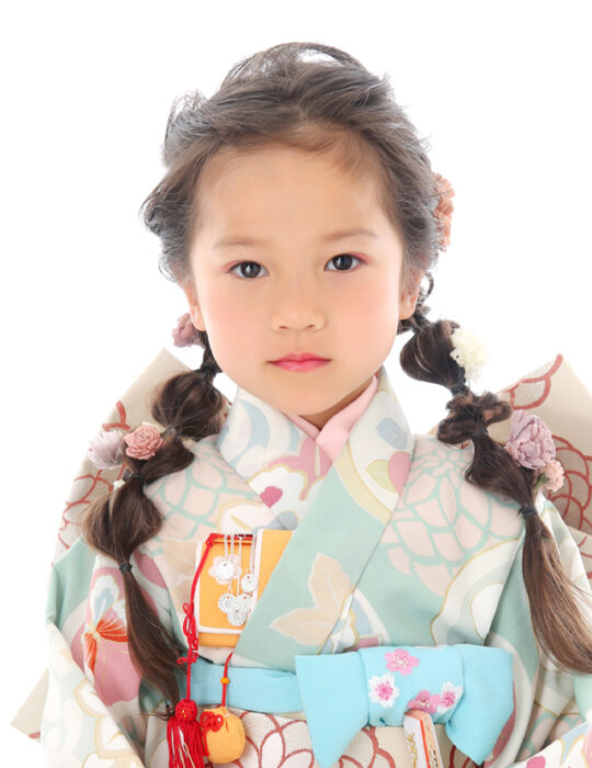 7歳女の子の七五三におすすめの髪型〈ツインテールダウン〉 ｜コラム ｜武蔵野創寫舘